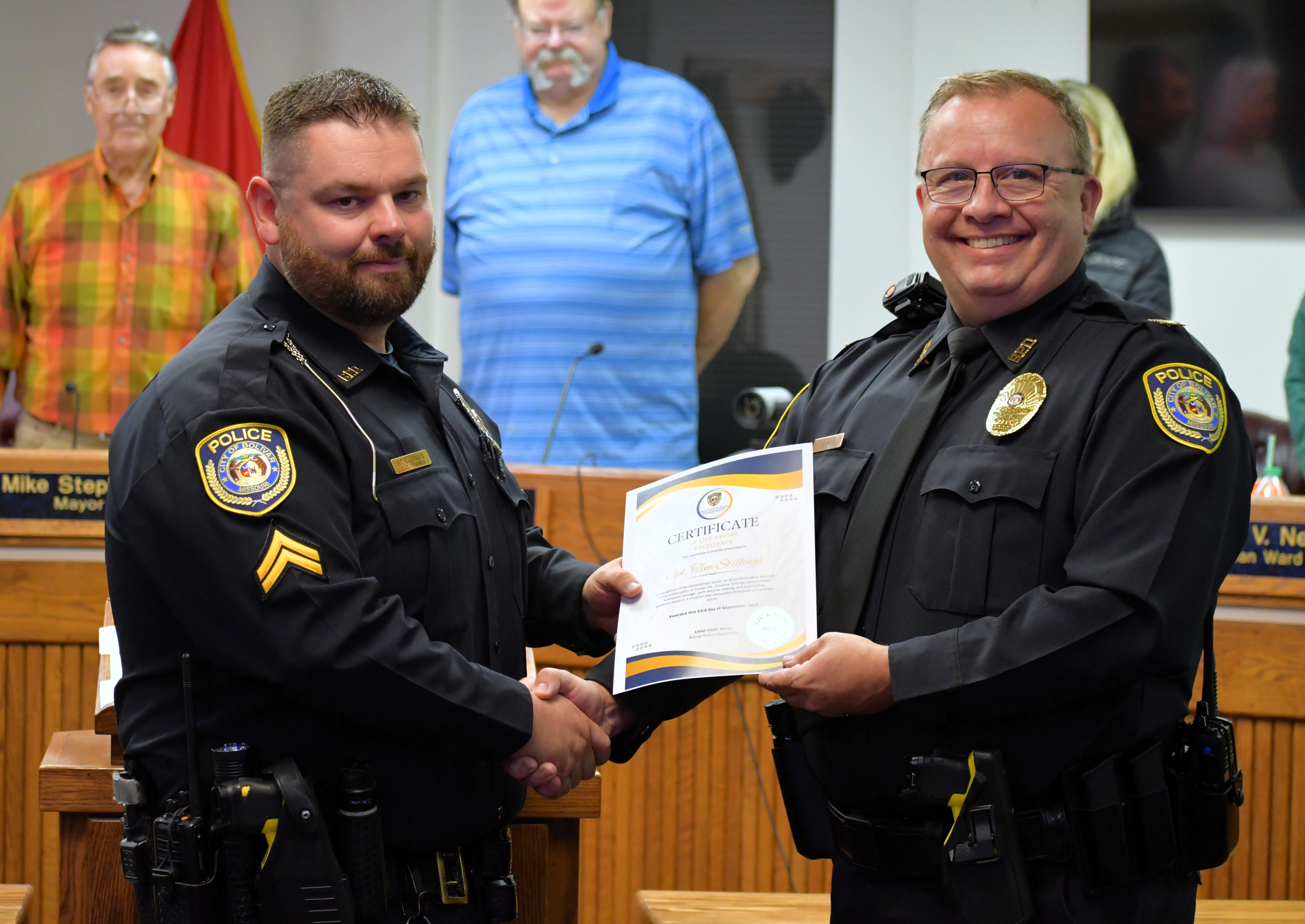 Police officers honored for life saving efforts | Bolivar MO